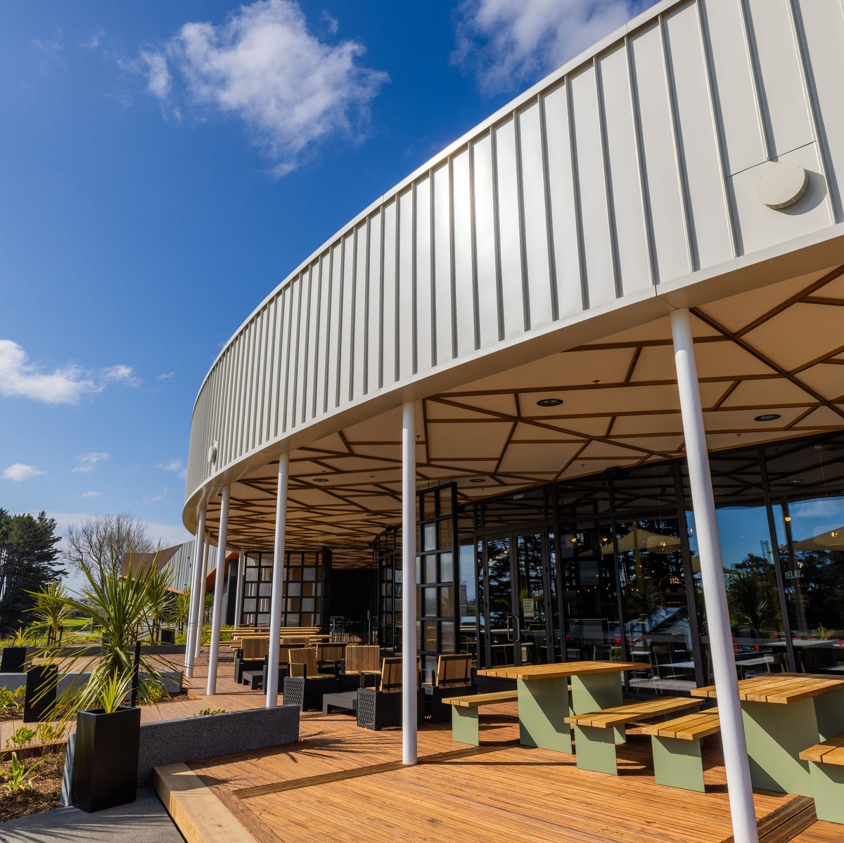 About | Mānawa Bay Outlet Shopping